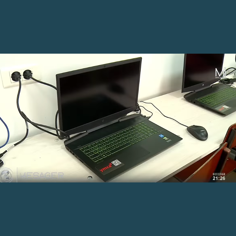 Liceul Teoretic „Budești” a fost dotat cu 20 de laptopuri moderne ...